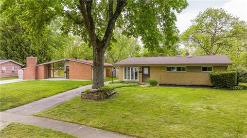 4 Mario Dr, Dayton, OH 45426 | 33 Photos | MLS #886730 - Movoto