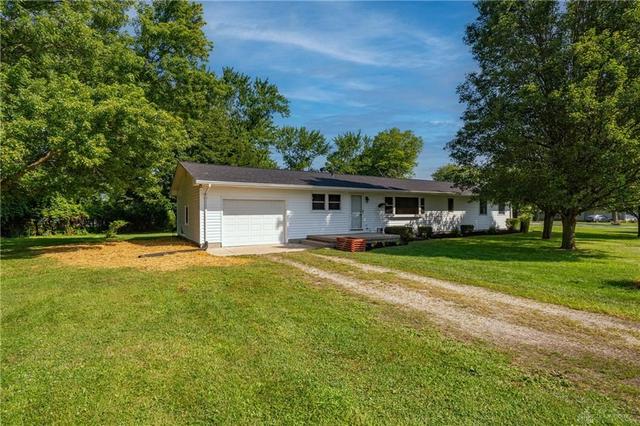 4818 Troy Rd, Springfield, OH 45502 | 26 Photos - Movoto