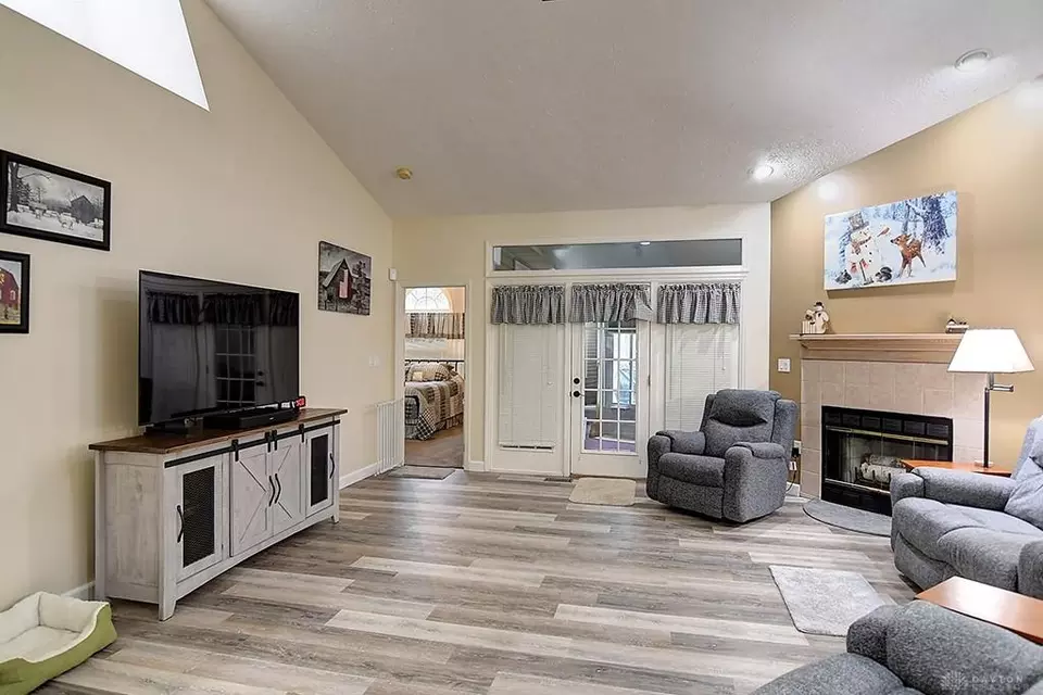 125 Deer Trail Dr #7, Eaton, OH 45320 | 22 Photos - Movoto