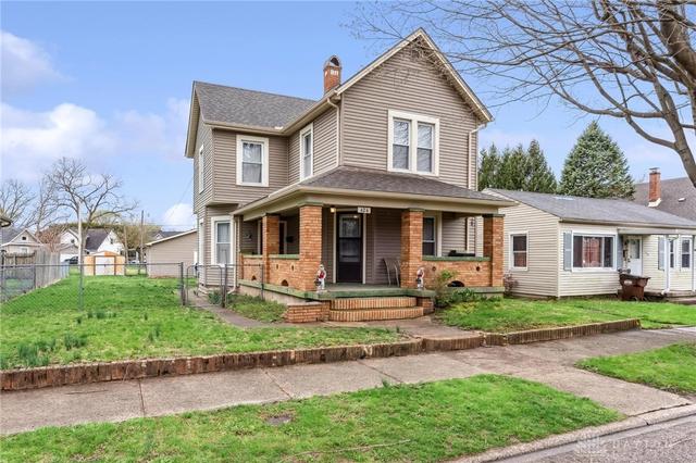 424 Walnut St, Xenia, OH 45385 | MLS# 930982 | 23 Photos - Movoto