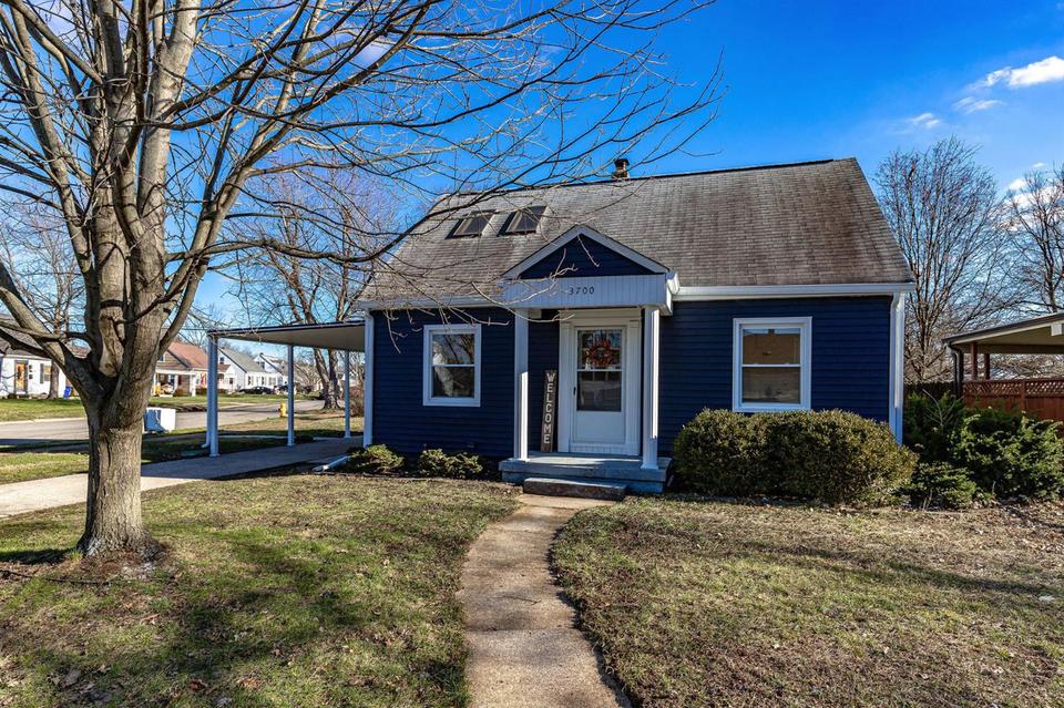 3700 Rose, Hamilton, OH 45015 | 37 Photos | MLS #1726028 - Movoto