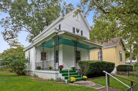 6102 Chandler, Cincinnati, OH 45227 | 37 Photos | MLS #1752309 - Movoto