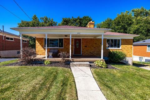 2949 Welge, Cincinnati, OH 45248 | 38 Photos | MLS #1754761 - Movoto