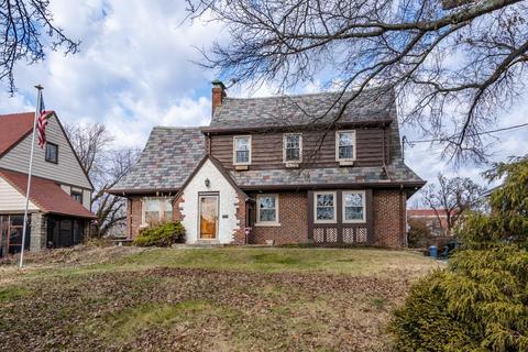5018 Cleves Warsaw Pike, Cincinnati, OH 45238 | 37 Photos | MLS ...
