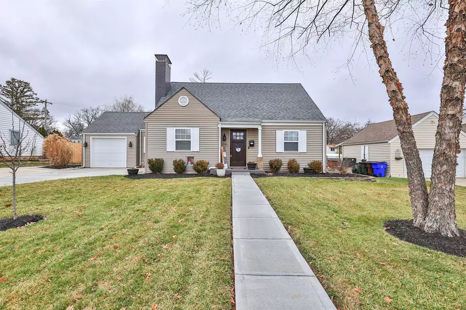 1546 Sunset, Hamilton, OH 45013 | 54 Photos - Movoto