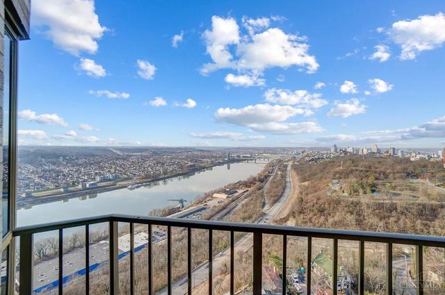 1201 Edgecliff Pl, Cincinnati, OH 45206 | MLS# 1833793 | 71 Photos - Movoto