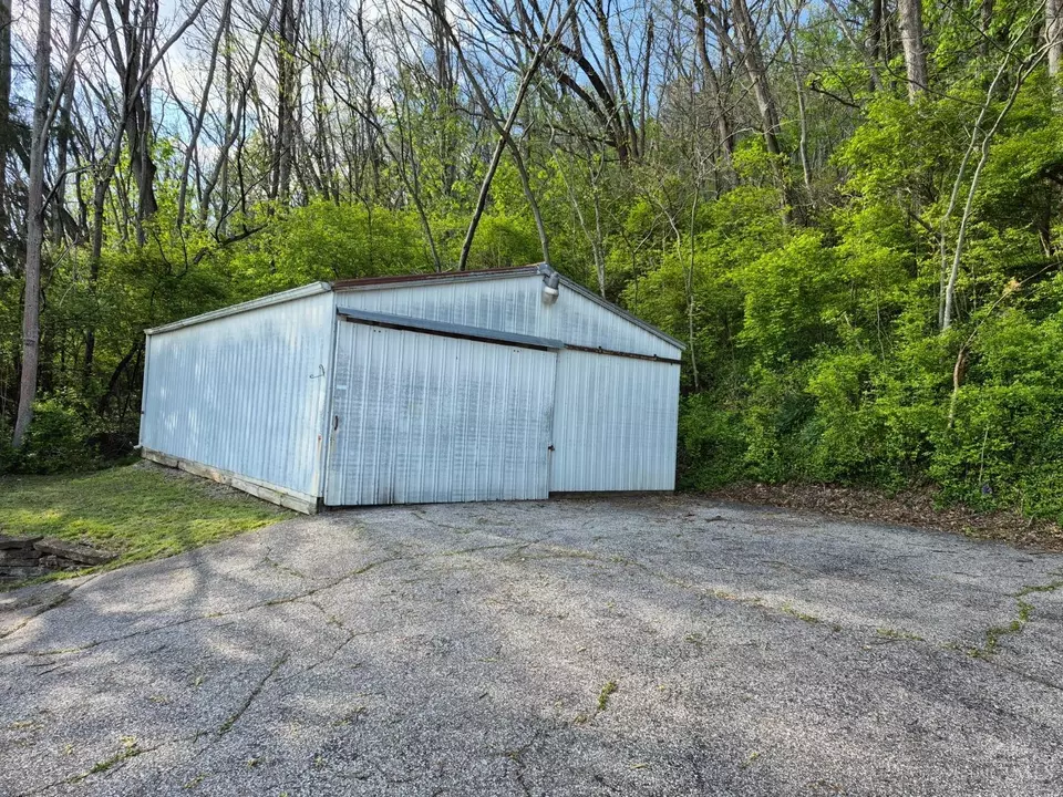7055 Us Rt 52, Ripley, OH 45167 | 9 Photos - Movoto