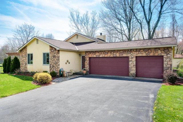 6964 Taylor Rd SW, Reynoldsburg, OH 43068 - Movoto.com