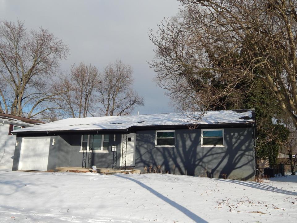 2616 Denmark Rd, Columbus, OH 43232 | 45 Photos | MLS #222002284 - Movoto