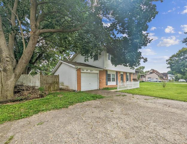 3548 S Hamilton Rd, Columbus, OH 43232 | 29 Photos - Movoto