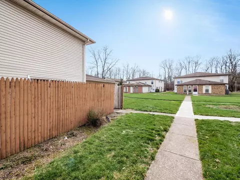 2465 Natchez Dr #B, Columbus, OH 43209 | 39 Photos - Movoto