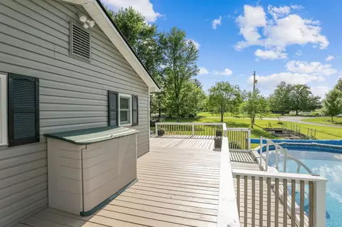 4180 Outville Rd SW, Granville, OH 43023 | 93 Photos - Movoto