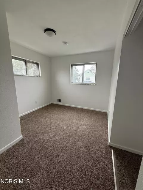 3554 Cecelia Ave, Toledo, OH 43608 | MLS# 10008117 | 11 Photos - Movoto