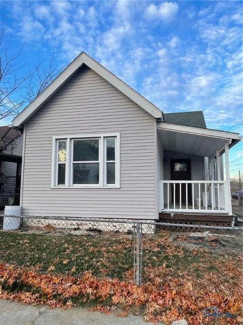 106 Emery St, Toledo, OH 43609 | 30 Photos | MLS #6095917 - Movoto