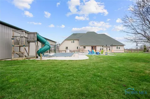 6740 N Reiman Rd, Curtice, OH 43412 | 43 Photos - Movoto