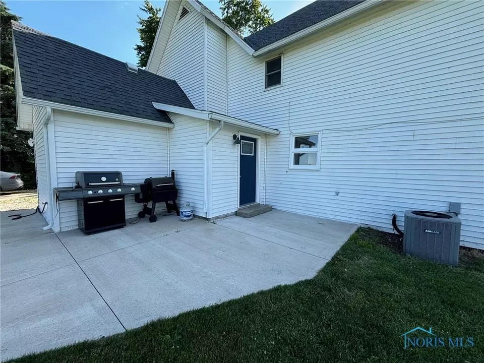 U-302 County Road 11, Liberty Center, OH 43532 | 29 Photos - Movoto