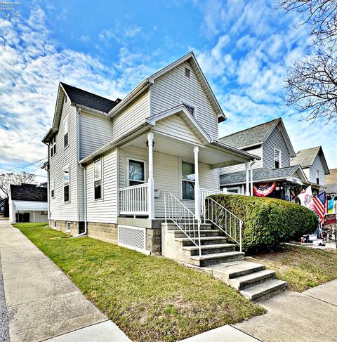 194 Circular St, Tiffin, OH 44883 | 18 Photos | MLS #20224631 - Movoto