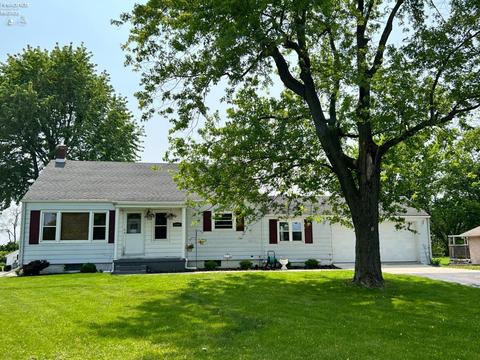 2291 Mccutchenville Rd, Fostoria, OH 44830 | 26 Photos | MLS #20231724 ...