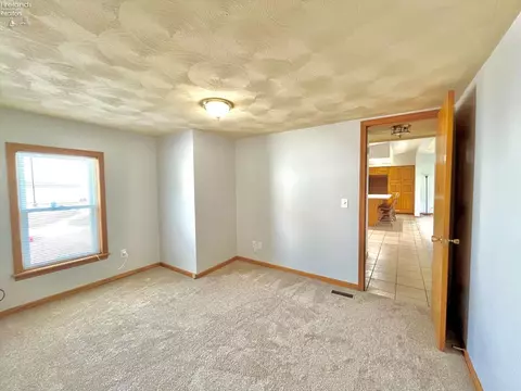 7805 State Route 18, Bellevue, OH 44811 | 68 Photos - Movoto