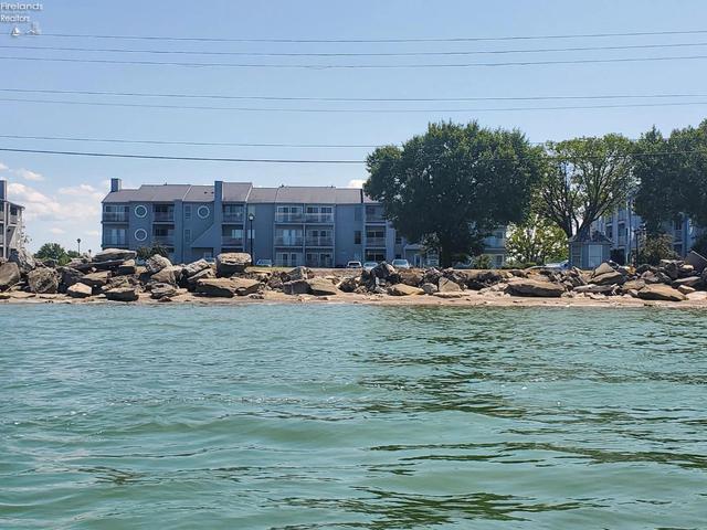 218 Clinton Reef Dr, Port Clinton, OH 43452 | 25 Photos - Movoto