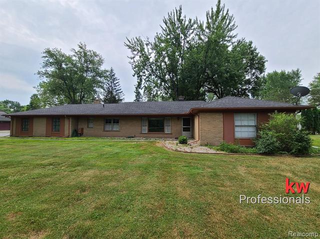 20675 W 13 Mile Rd, Beverly Hills, MI 48025 | 24 Photos | MLS ...