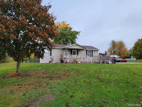 101 E Aitken Rd, Peck, MI 48466 | 8 Photos | MLS #20221053570 - Movoto