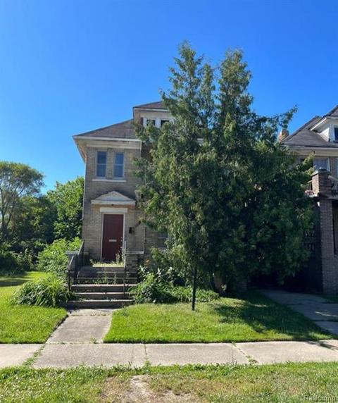 1679 Clements St, Detroit, MI 48238 | 2 Photos | MLS #20221070920 - Movoto