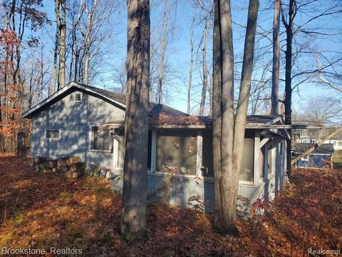 7375 Lakewood Rd, Lexington, MI 48450 | 10 Photos | MLS #20221058697 ...