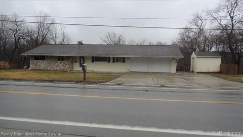 4167 N River Rd, Fort Gratiot, MI 48059 | 35 Photos | MLS #20230005733 ...