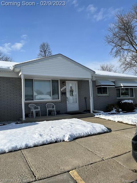 50221 Helfer Blvd, Wixom, MI 48393 | 31 Photos | MLS #20230008552 - Movoto