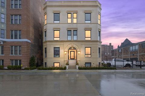 Condo/Townhouse Homes for Sale in Detroit MI