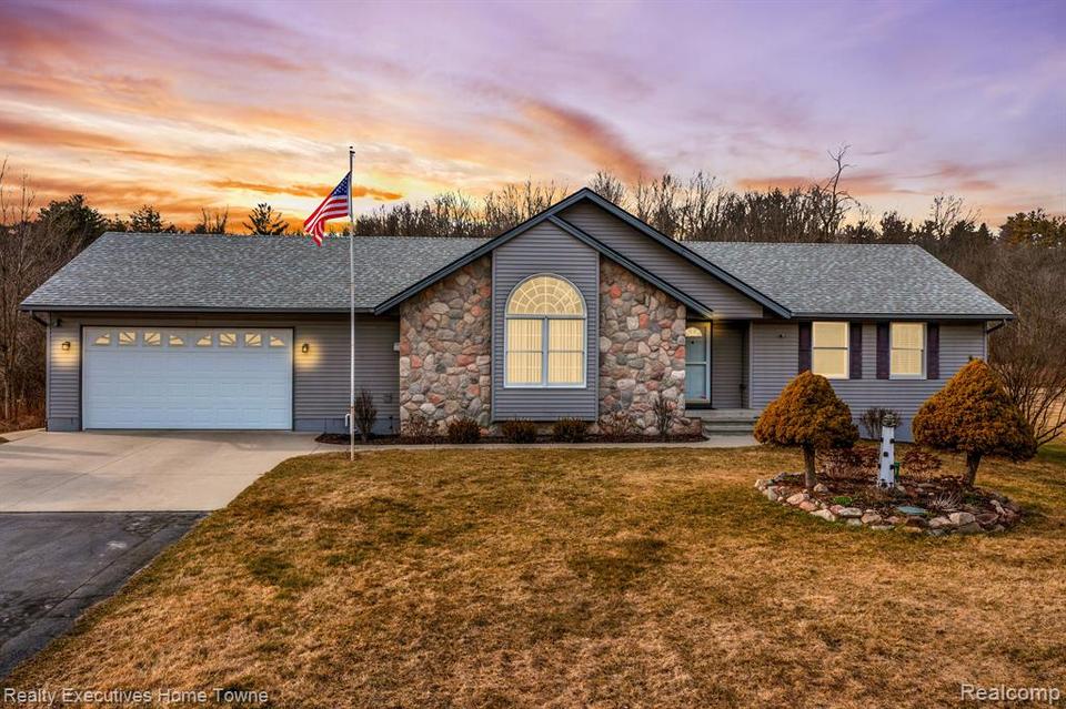 5180 N River Rd, Clyde, MI 48049 | 1 photo - Movoto