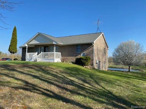 165 E Barnes Rd, Fostoria, MI 48435 | 25 Photos | MLS #20230030700 - Movoto