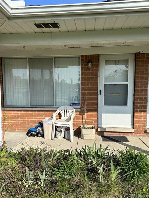 22444 Kelly Rd # 3, Eastpointe, MI 48021 | 1 photo - Movoto