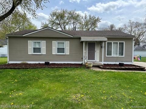 27325 Byron St, Southfield, MI 48033 | 10 Photos - Movoto