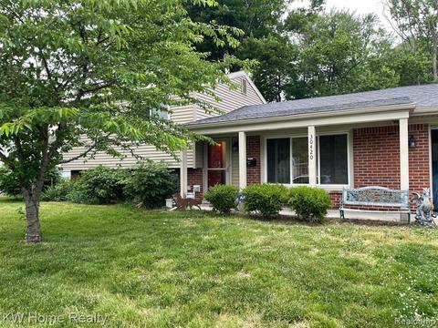 30420 Bock St, Garden City, MI 48135 | 27 Photos | MLS #20230044655 ...