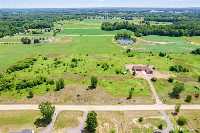 11832 Maplefield Dr, Byron, MI 48418 | 1 photo - Movoto
