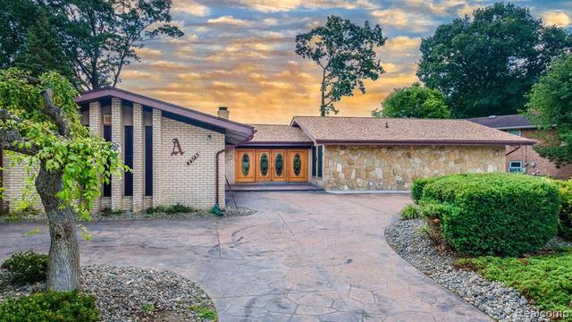 44545 Harmony Ln, Belleville, MI 48111 - Movoto