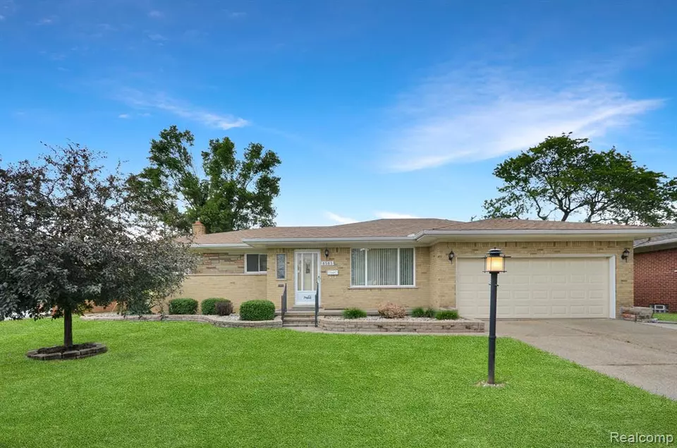 8585 Helen, Center Line, MI 48015 | 1 photo - Movoto
