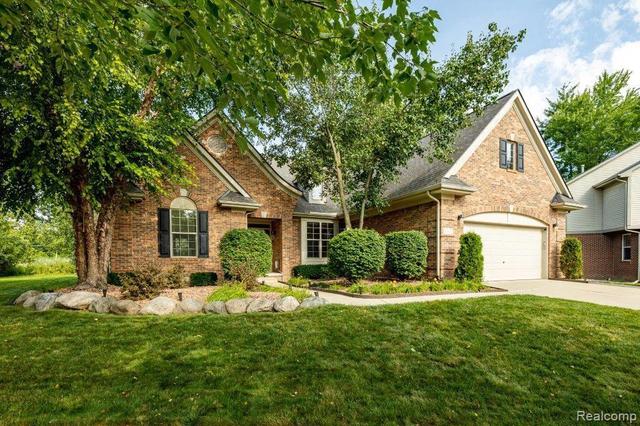 42087 Trent Dr, Canton, MI 48188 | 29 Photos - Movoto