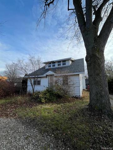 536 N Pontiac Trl, Walled Lake, MI 48390 | 14 Photos - Movoto