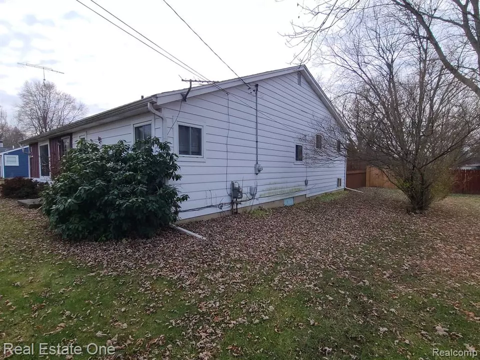 11401 Wing Dr, Clio, MI 48420 | 26 Photos - Movoto