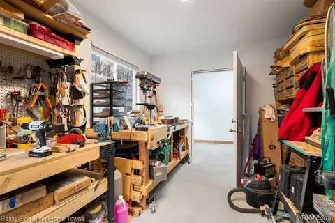 3816 Maple Rd, Fort Gratiot, MI 48059 | 37 Photos - Movoto