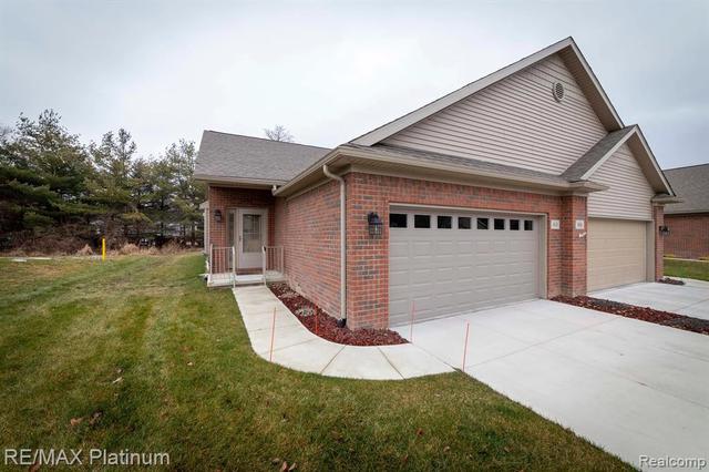 810 Chelsea Ridge Ct #21, Howell, MI 48843 | 43 Photos - Movoto