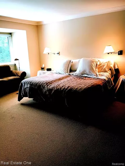 2032 Rhine Rd, West Bloomfield, MI 48323 | 46 Photos - Movoto