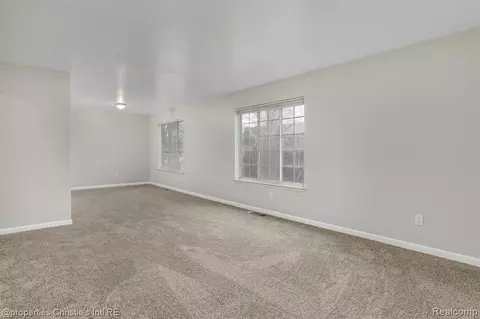 30248 Southfield Rd #181, Southfield, MI 48076 | 17 Photos - Movoto