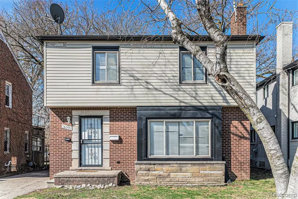 16591 Heyden St, Detroit, MI 48219 | 28 Photos - Movoto