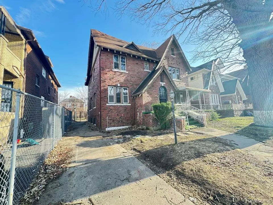 2981 W Buena Vista St, Detroit, MI 48238 | 20 Photos - Movoto