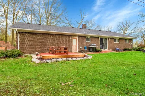 17600 Inkster Rd, Romulus, MI 48174 | 22 Photos - Movoto