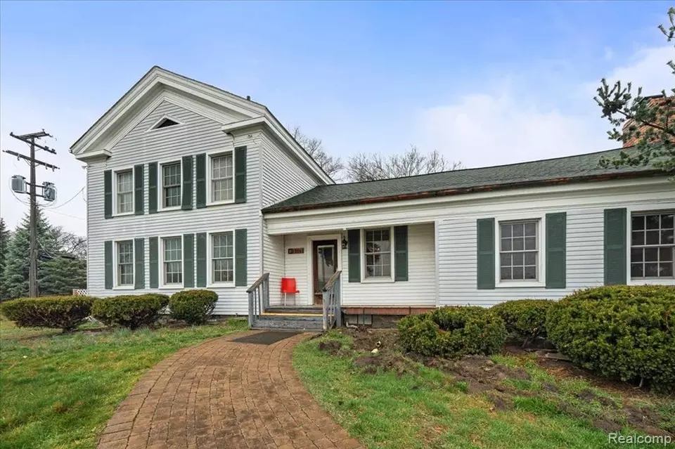 19860 W 12 Mile Rd, Southfield, MI 48076 | 29 Photos - Movoto